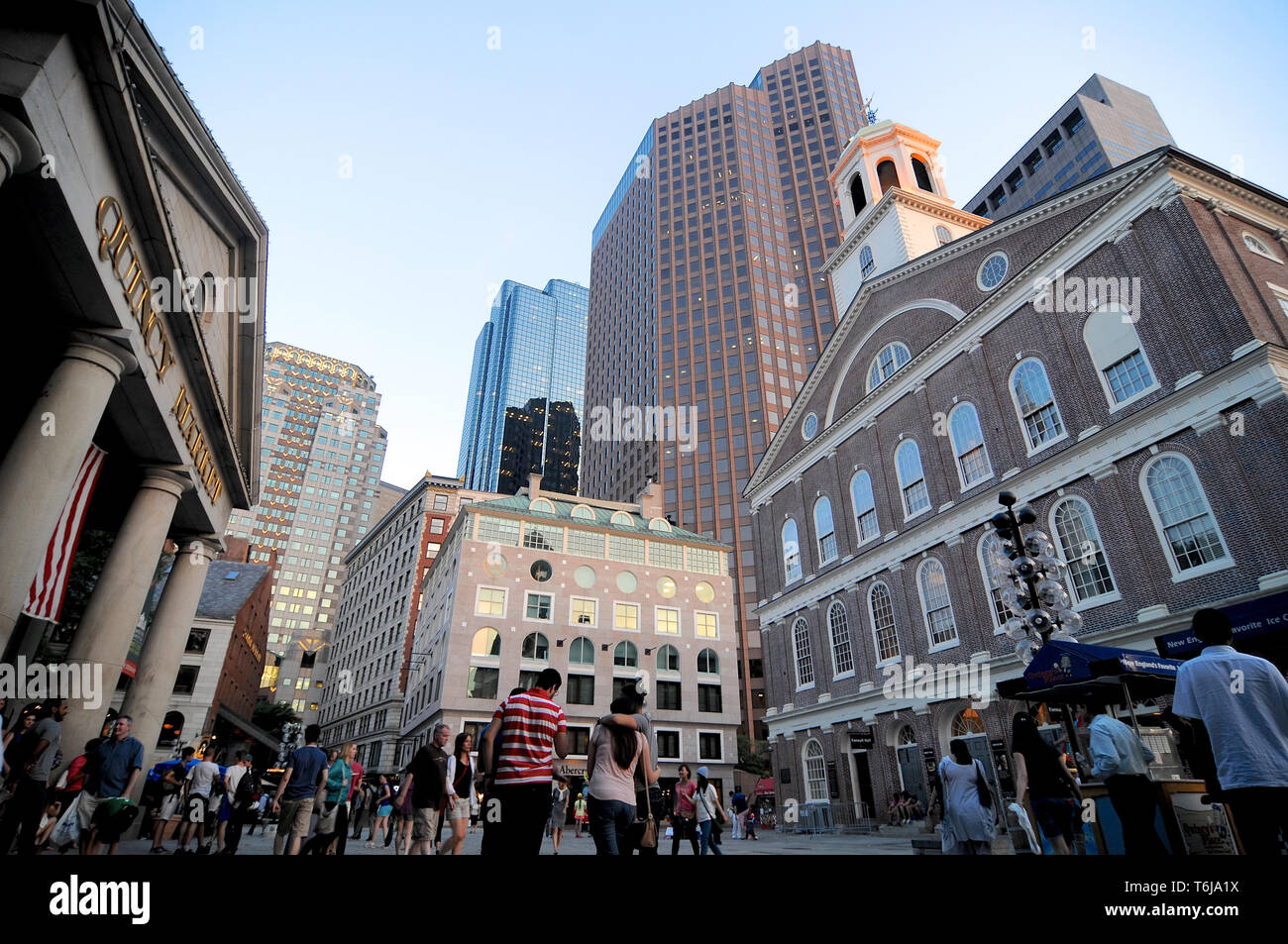 Town hall meeting new england hi-res stock photography and images - Alamy