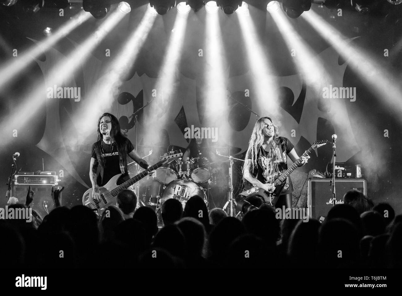 Nervos hi-res stock photography and images - Alamy