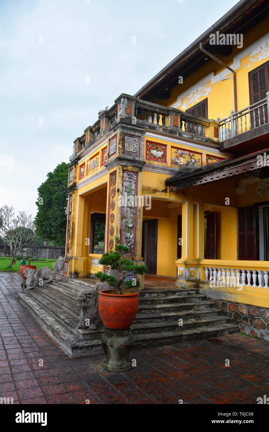 The Tinh Minh Building in the Dien Tho Residence complex in the ...