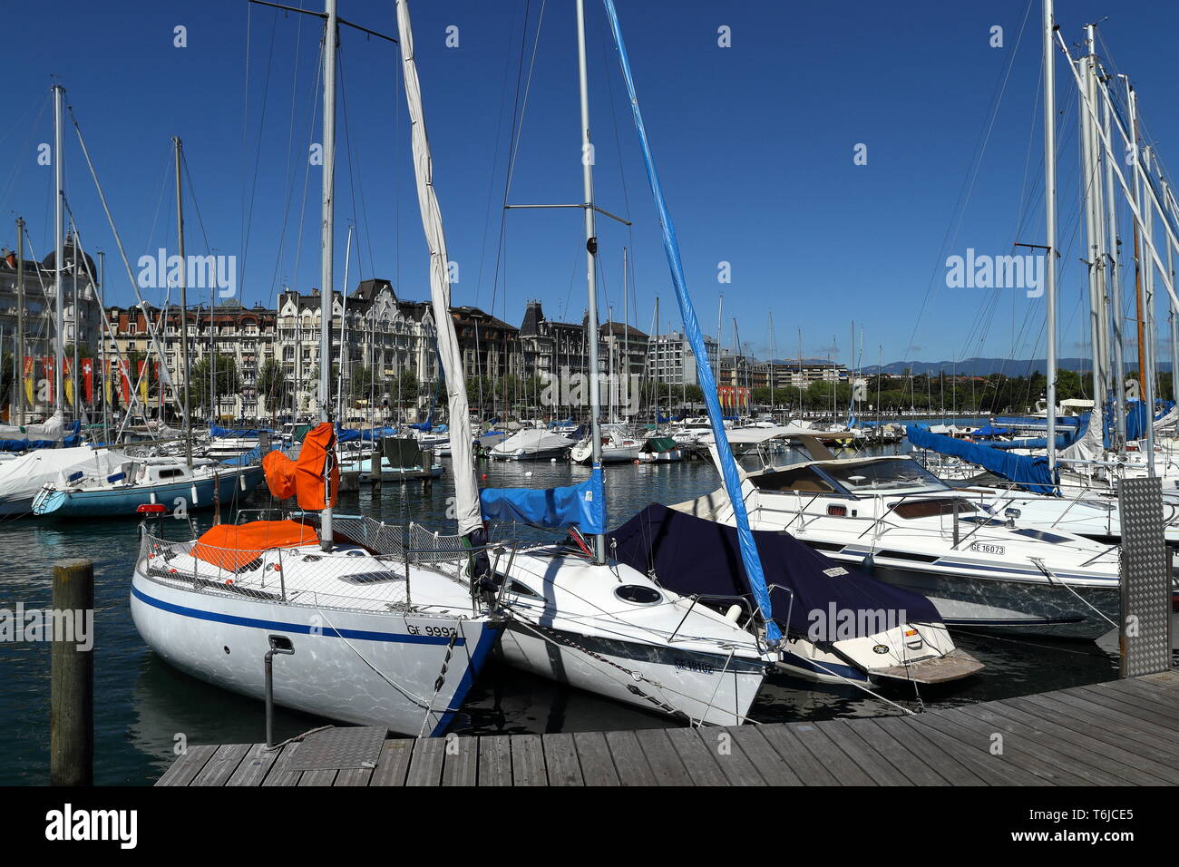 Yacht port in Geneva Stock Photo - Alamy