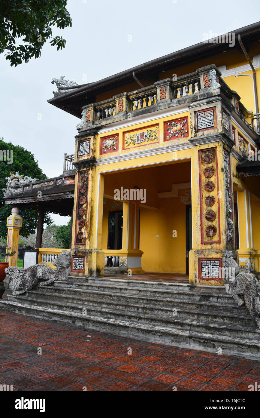 The Tinh Minh Building in the Dien Tho Residence complex in the ...