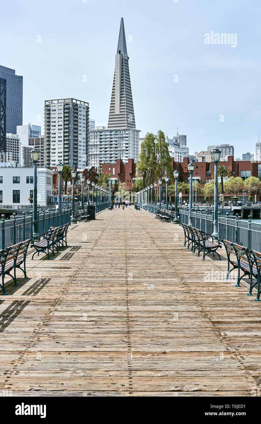 Embarcadero san francisco boardwalk hi-res stock photography and images ...