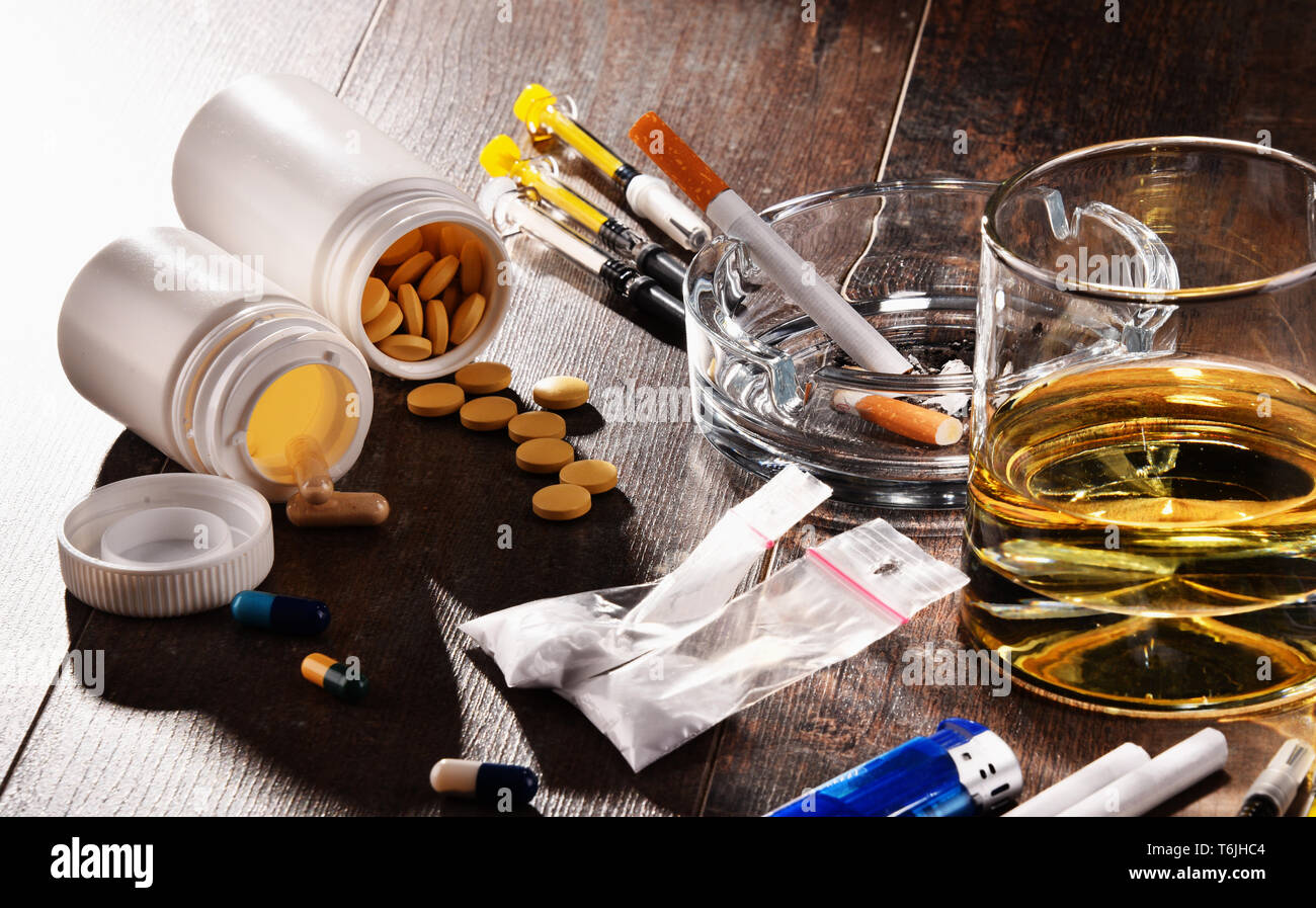 Nicotine substance bottle hi-res stock photography and images - Alamy