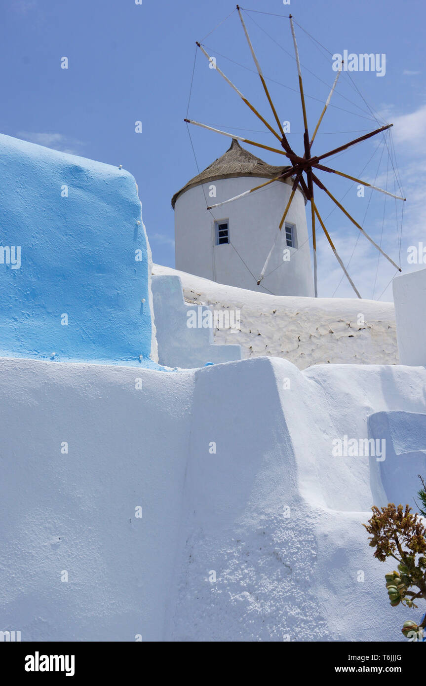 Greek buildings hi-res stock photography and images - Alamy
