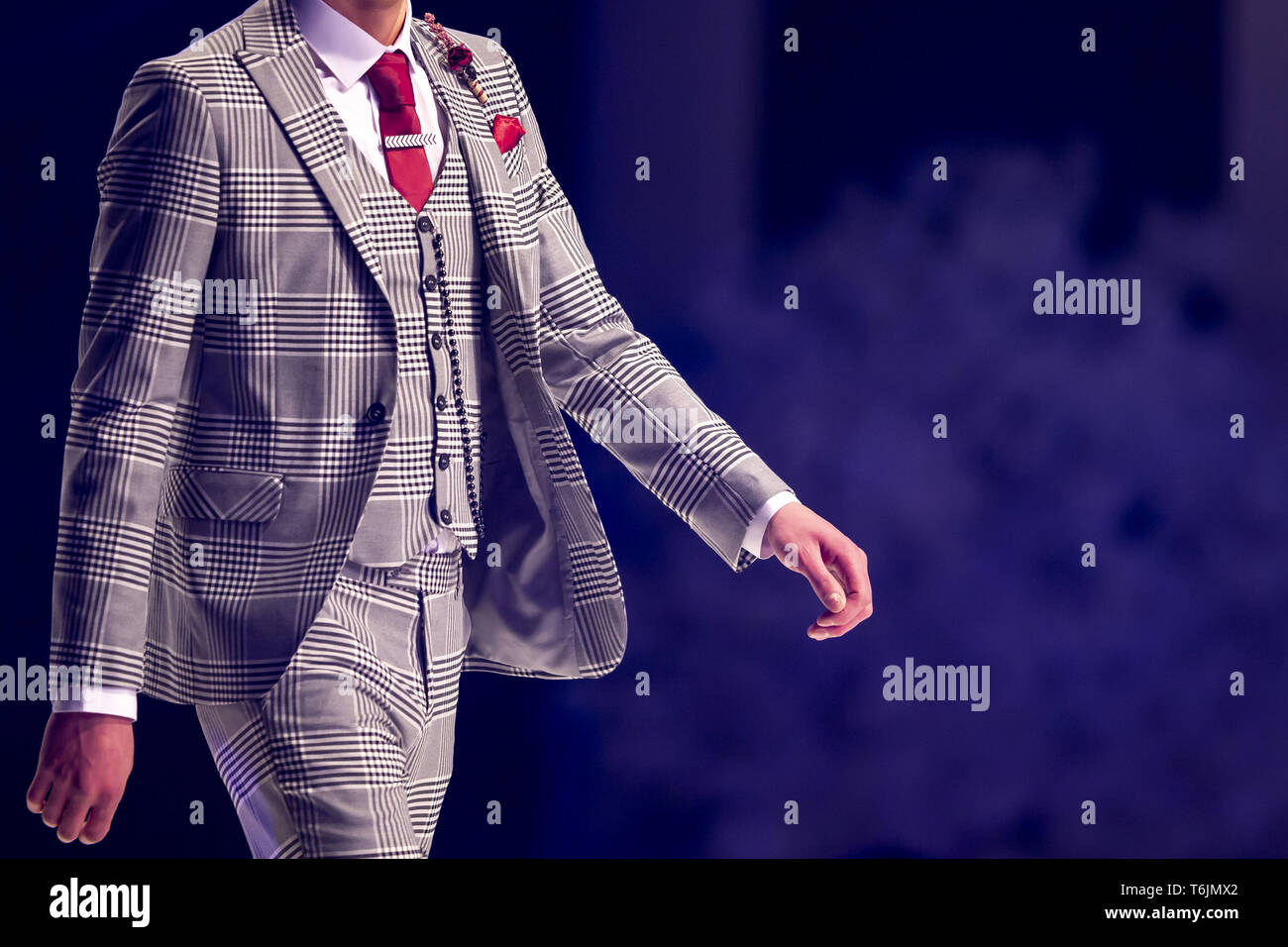 Fashion catwalk runway show male model Stock Photo - Alamy