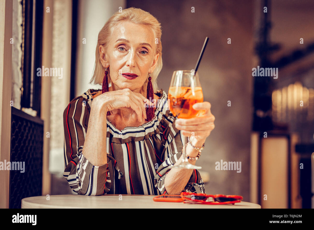 Short bulky hi-res stock photography and images - Alamy