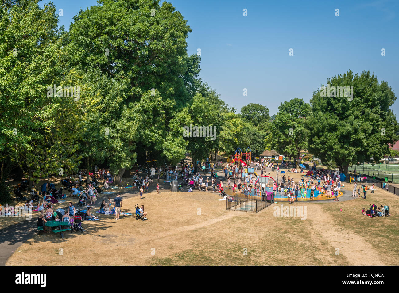Sprinklers summer fun hi-res stock photography and images - Alamy