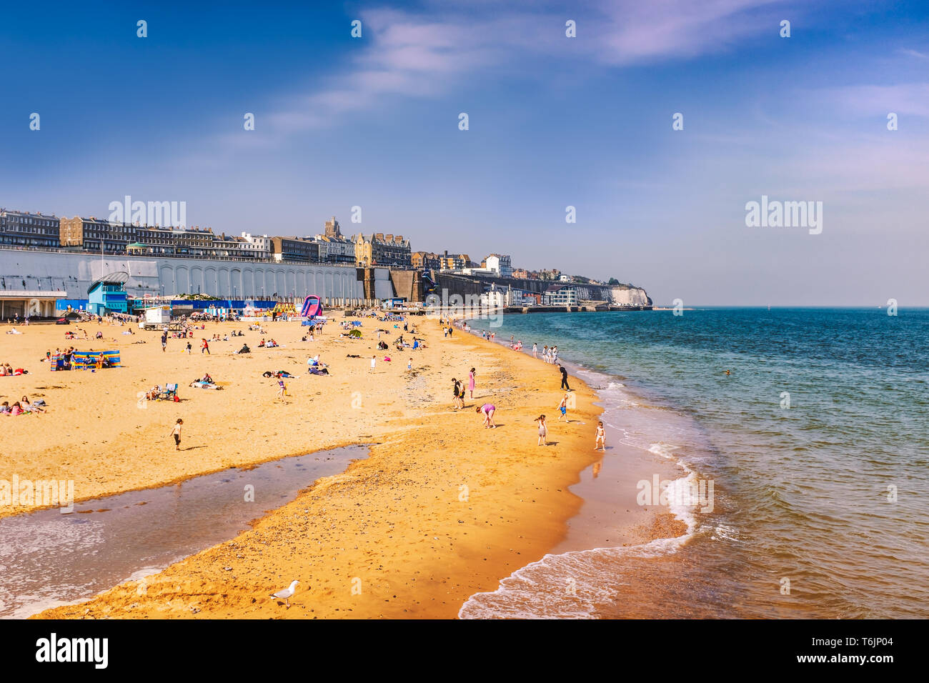 White cliffs ramsgate kent hi-res stock photography and images - Alamy