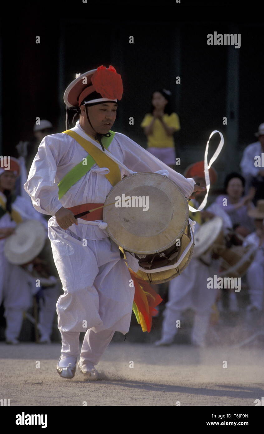 Seoul korean folk village hi-res stock photography and images - Alamy
