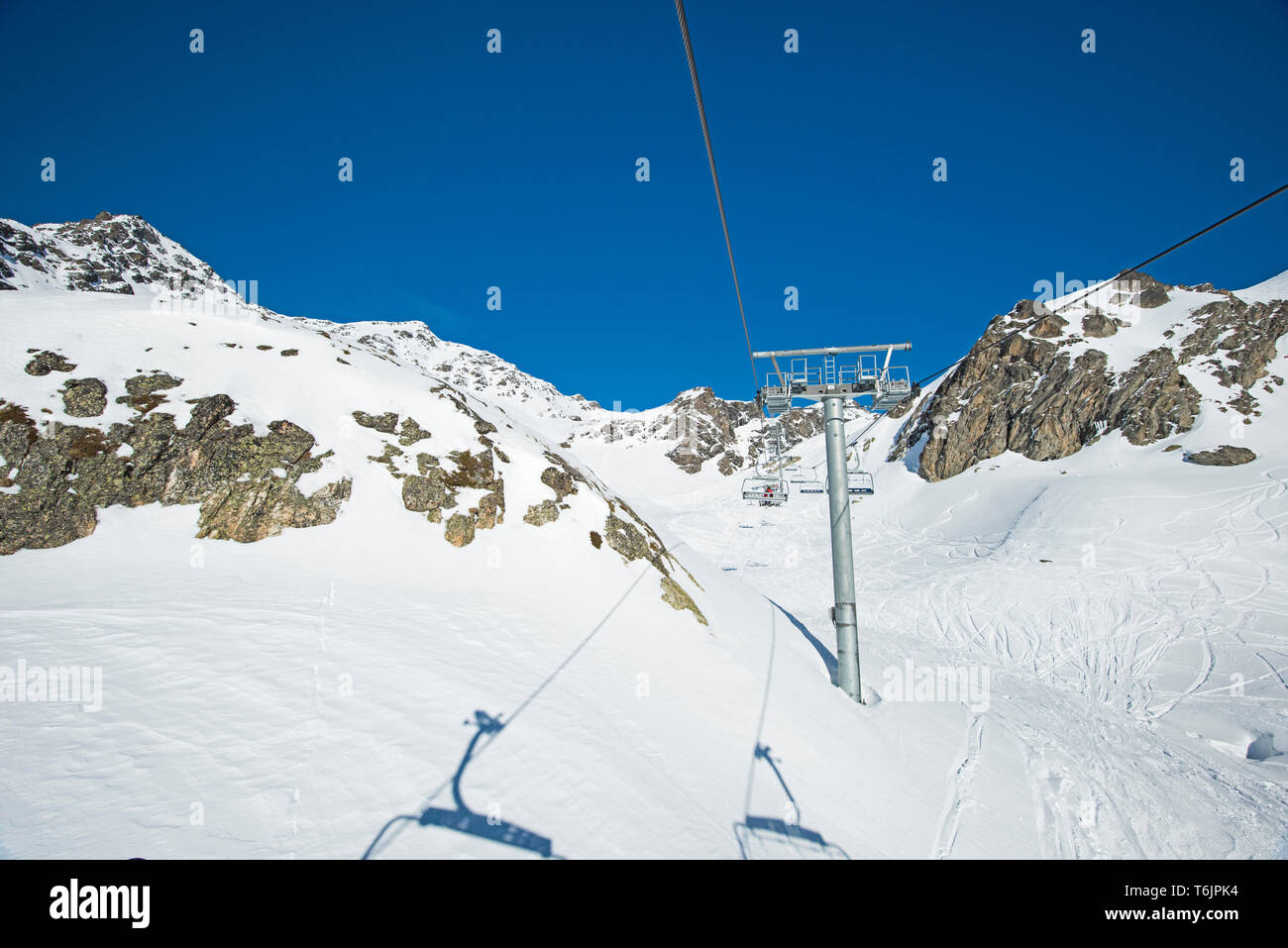 Chair lift ski resort hi-res stock photography and images - Alamy
