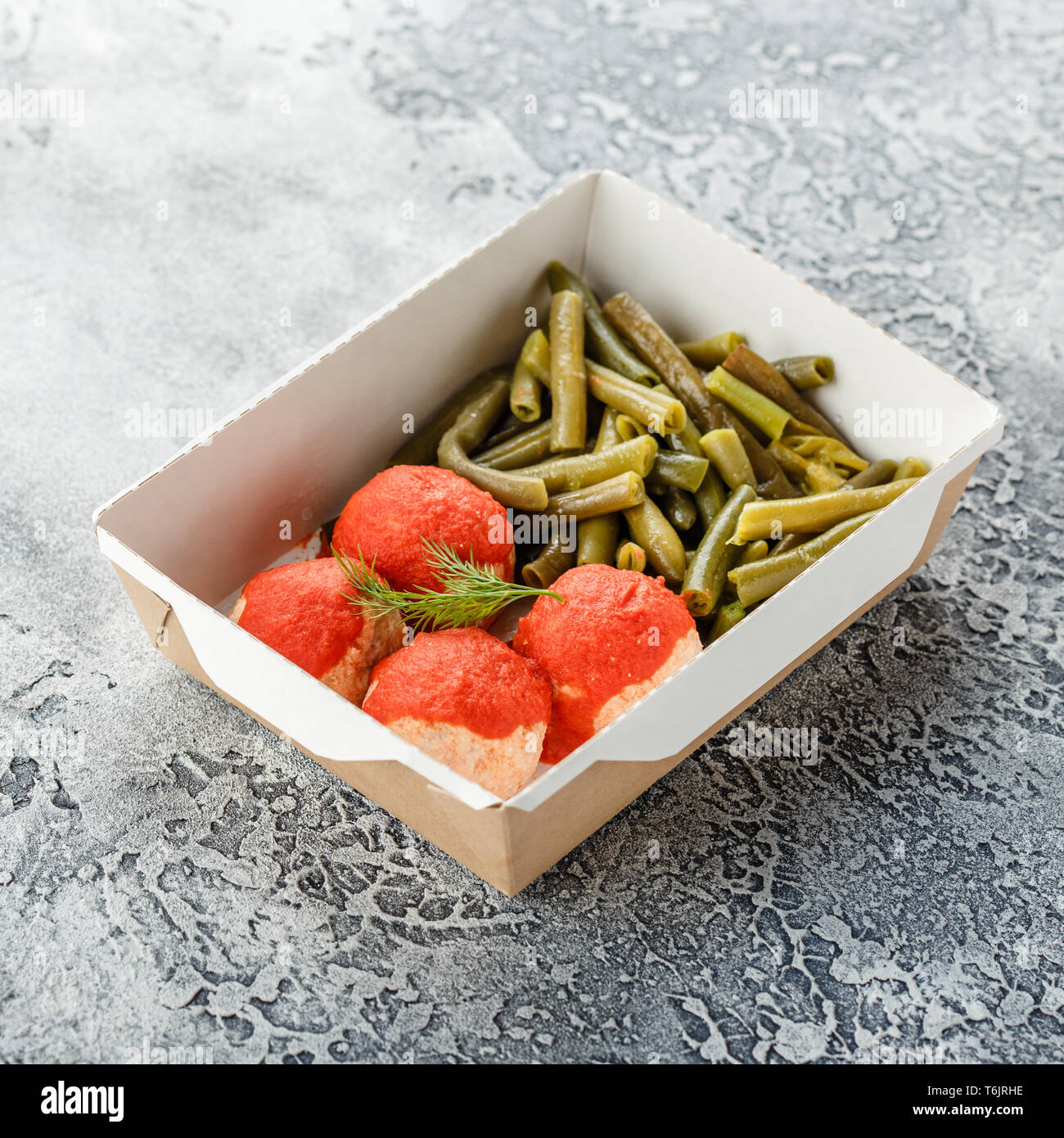 Cooked string beans Stock Photo - Alamy