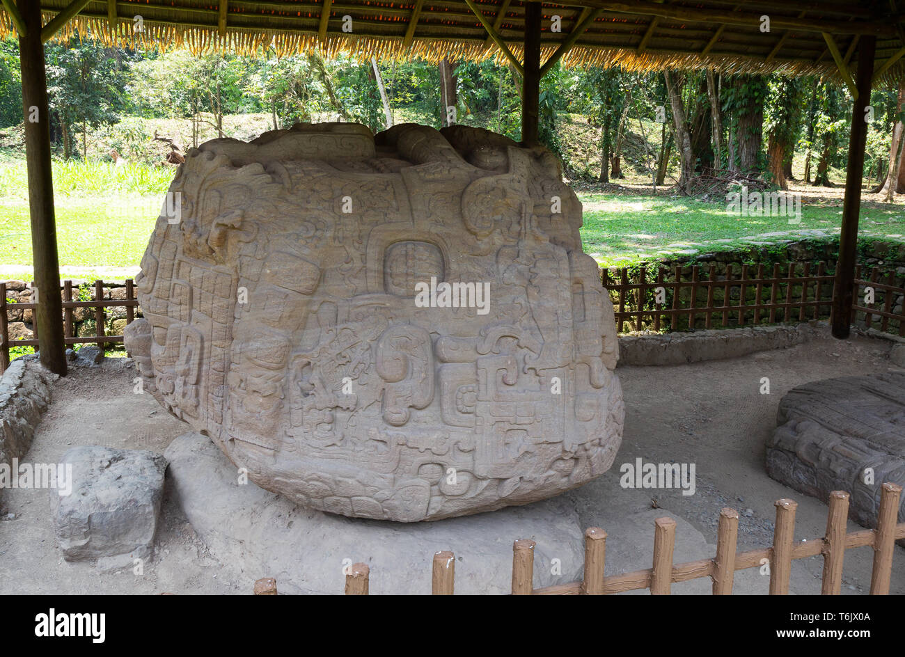 Maya ruler hi-res stock photography and images - Alamy