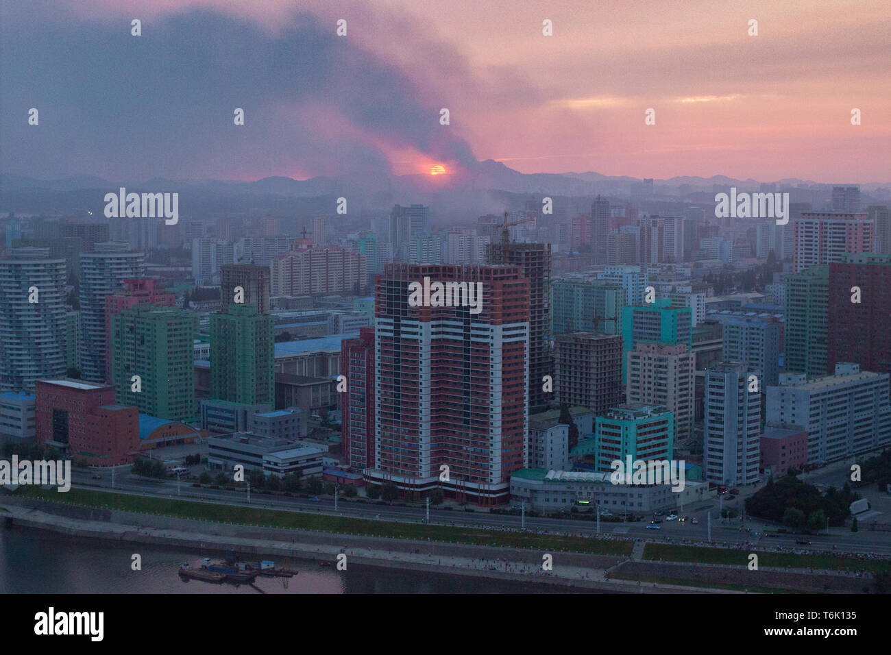 North korea pollution hi-res stock photography and images - Alamy