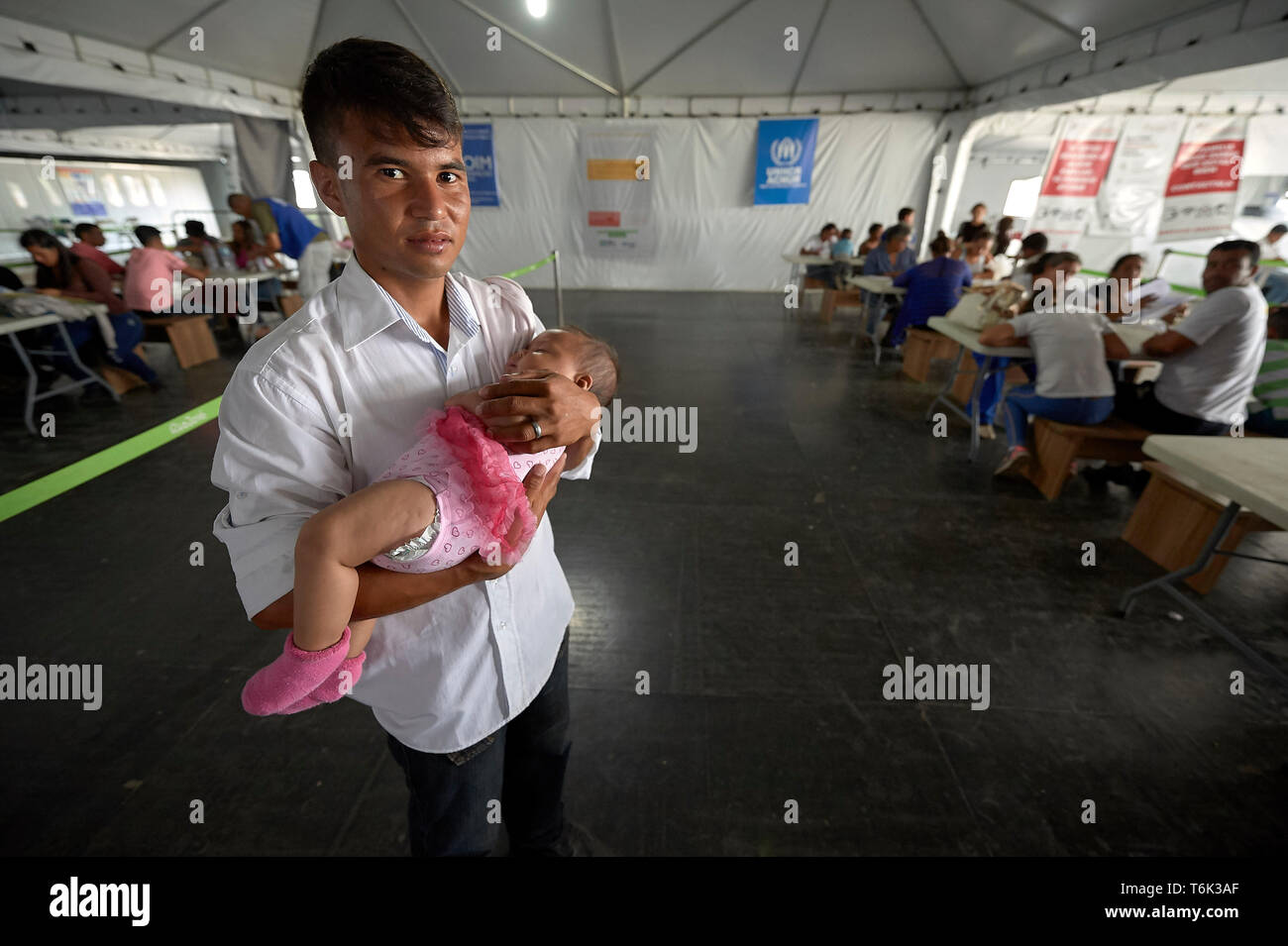 Child refugees processing hi-res stock photography and images - Alamy