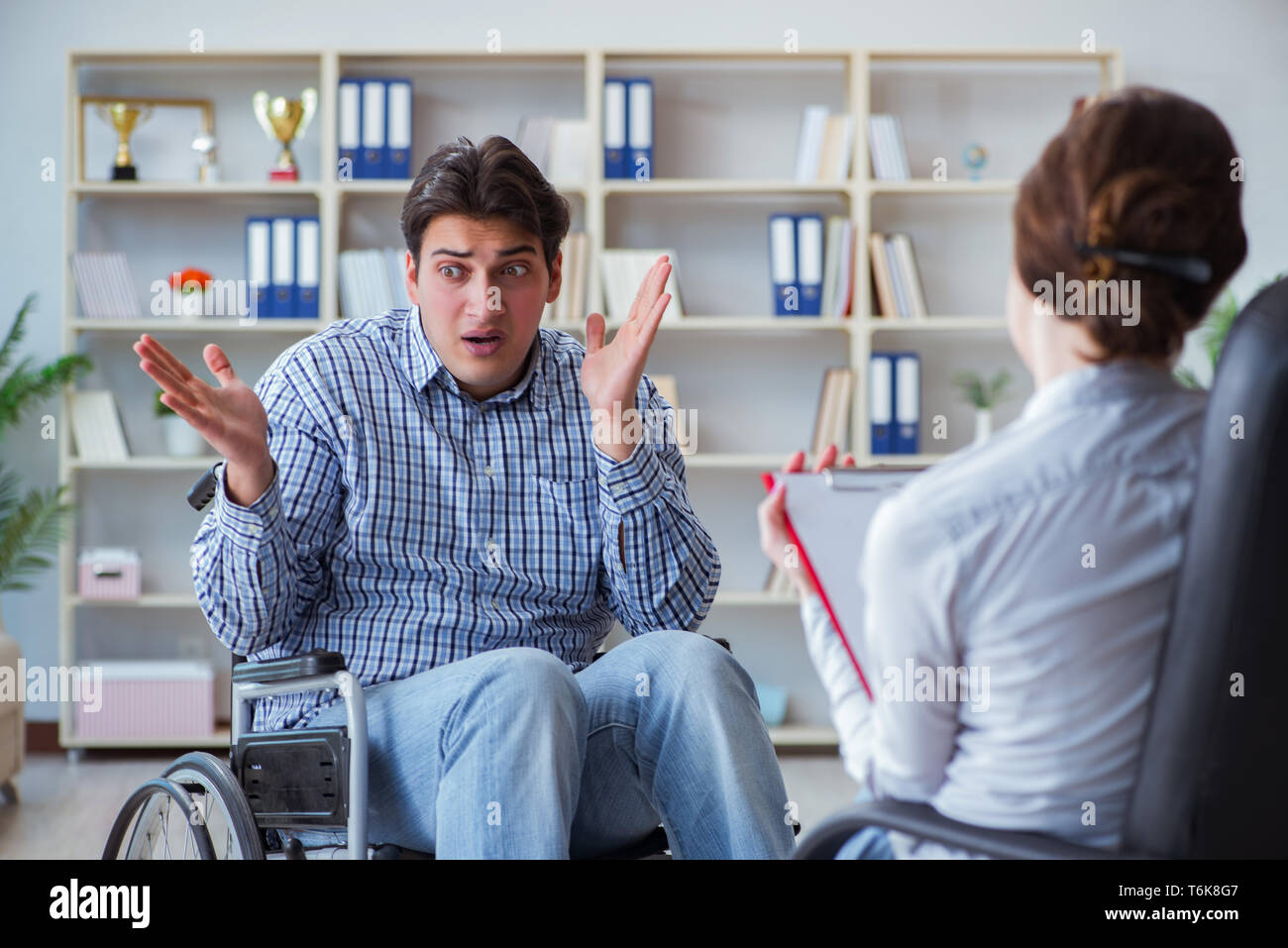 Diagnosis and tr hi-res stock photography and images - Alamy