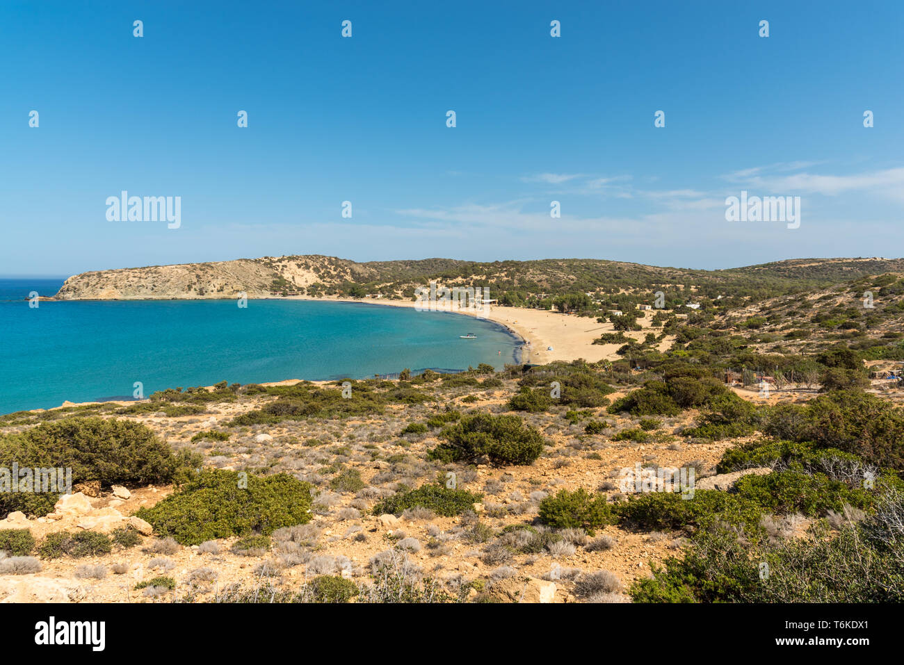 The beach of Sarakiniko on Gavdos Stock Photo - Alamy