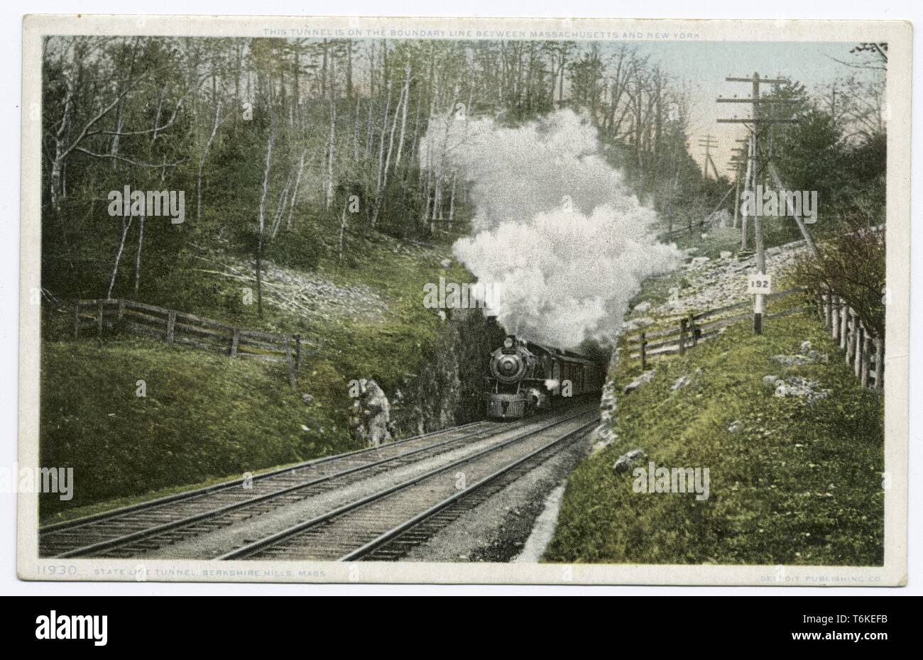 Train through tunnel 1900s hi-res stock photography and images - Alamy