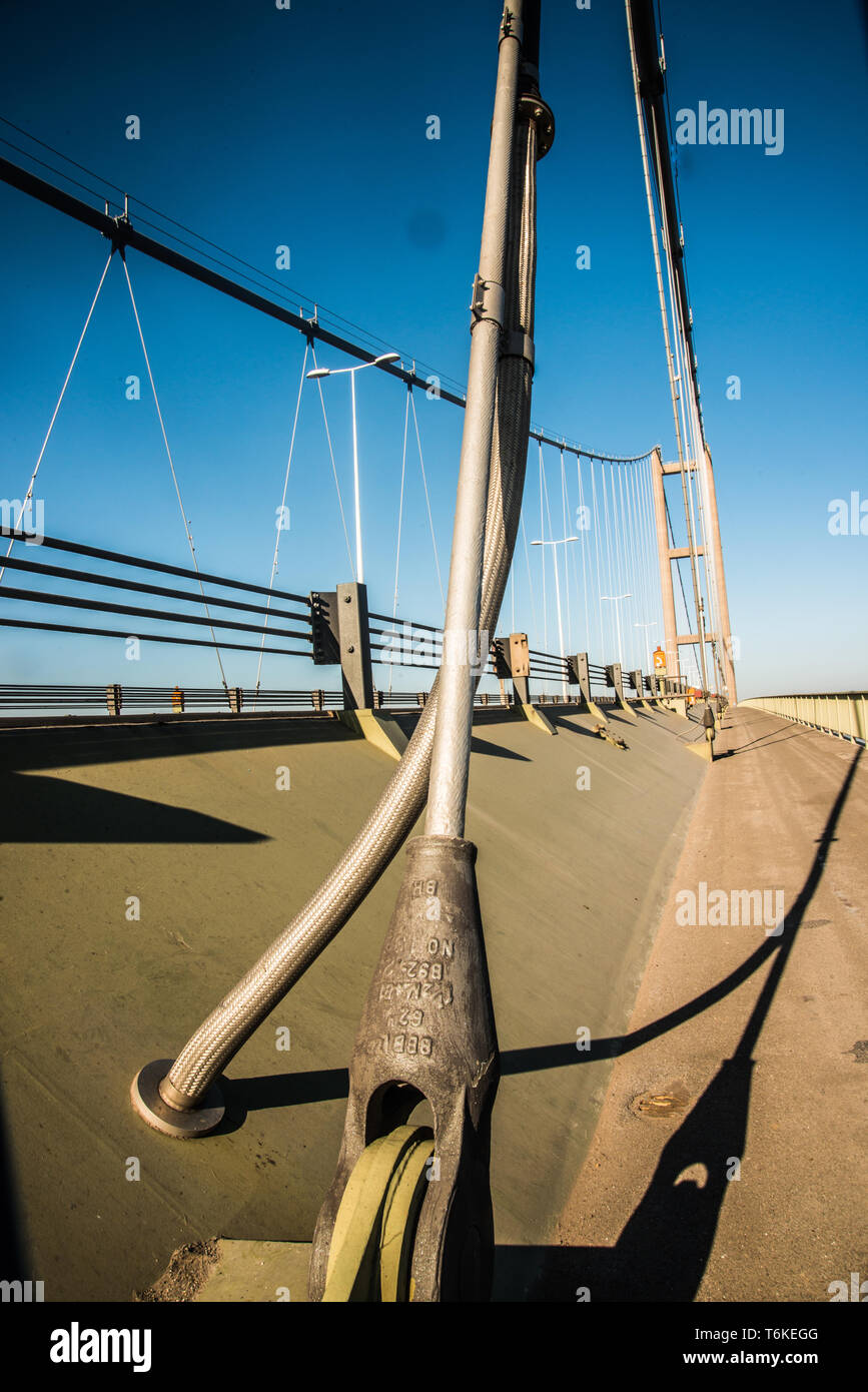 Engineer holding cable hi-res stock photography and images - Alamy