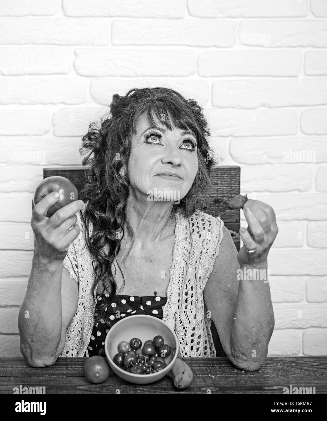 Dietician elderly hi-res stock photography and images - Alamy