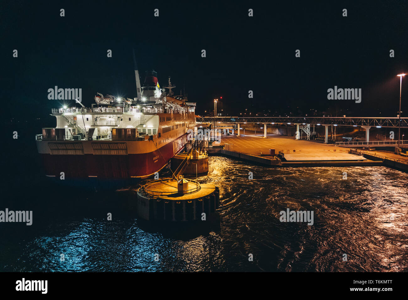 Empty city port hi-res stock photography and images - Alamy