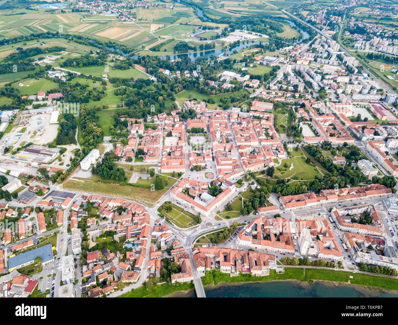 Orthogonal walls hi-res stock photography and images - Alamy
