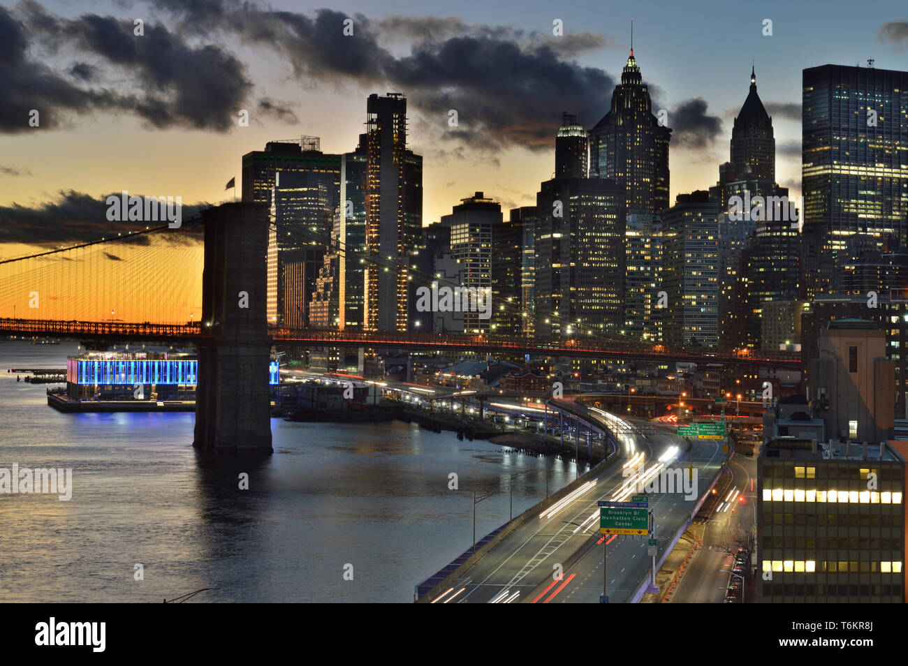 Beautiful sunset sky over manhattan hi-res stock photography and images ...