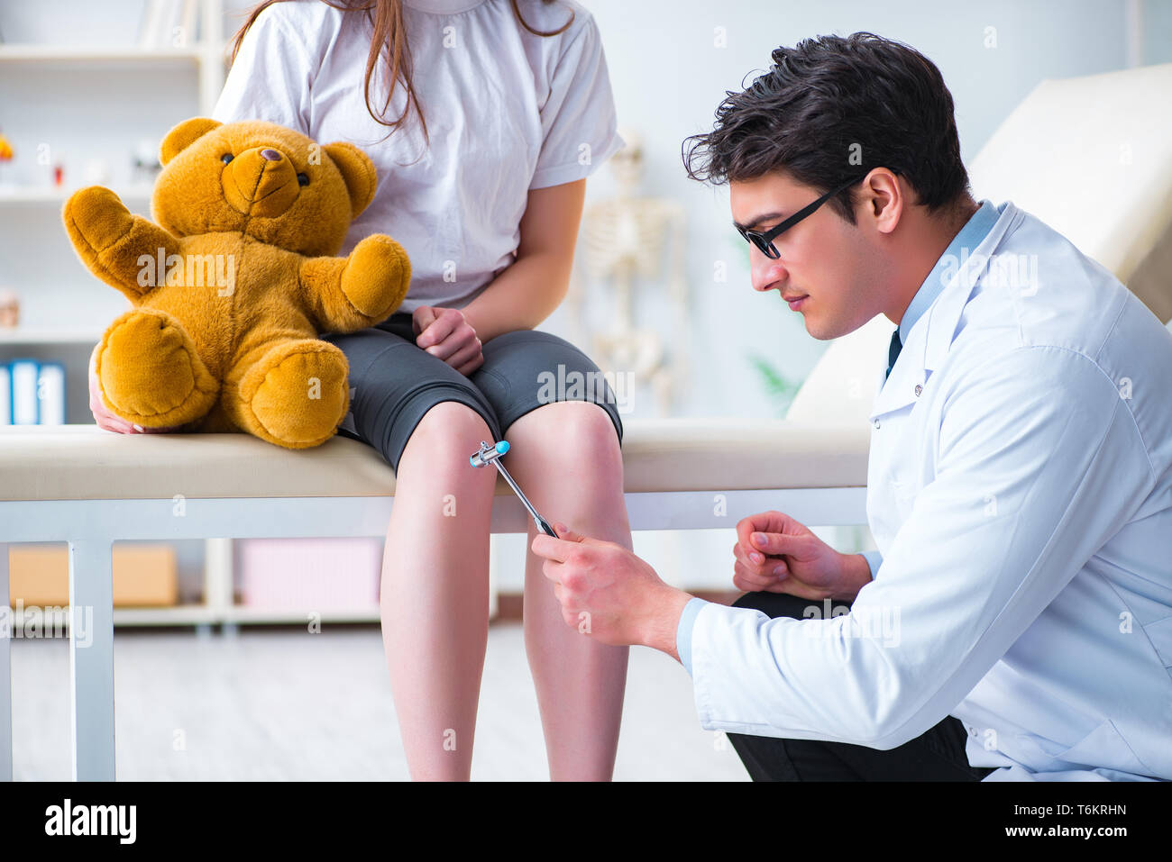 Reflexes at doctor hi-res stock photography and images - Alamy