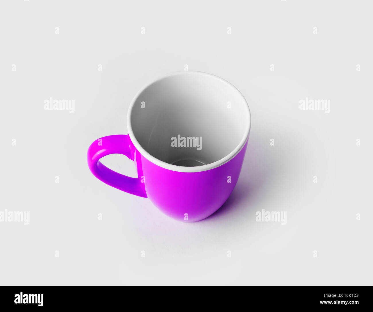 Purple ceramic cup Stock Photo - Alamy