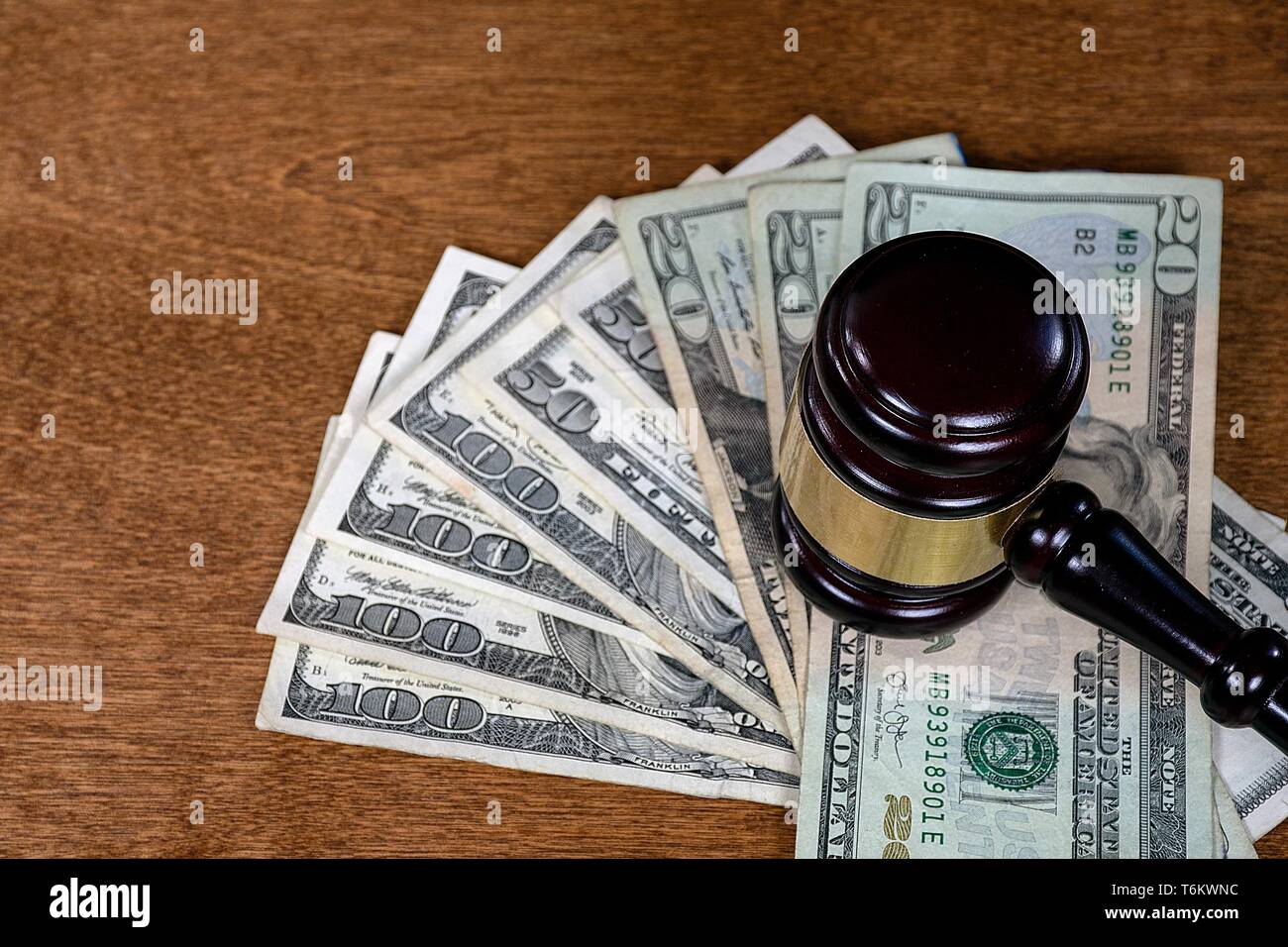 American judge courtroom hi-res stock photography and images - Alamy