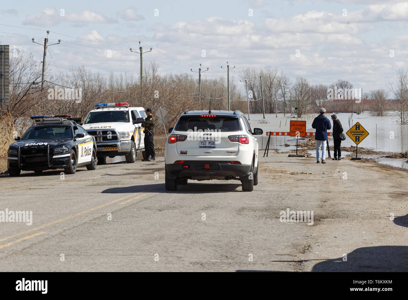 Flood police sign hi-res stock photography and images - Alamy