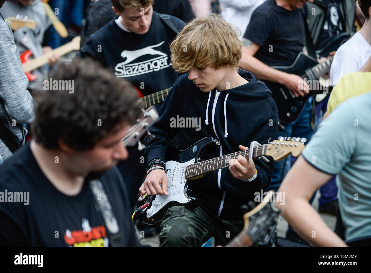 Mass gathering hi-res stock photography and images - Alamy