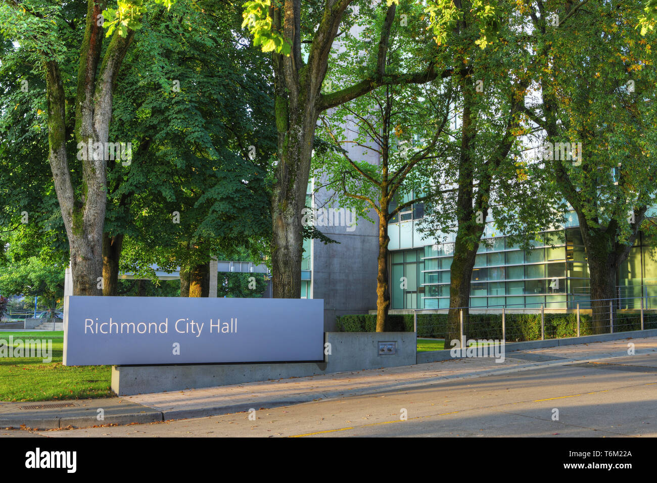 Richmond city hall hi-res stock photography and images - Alamy