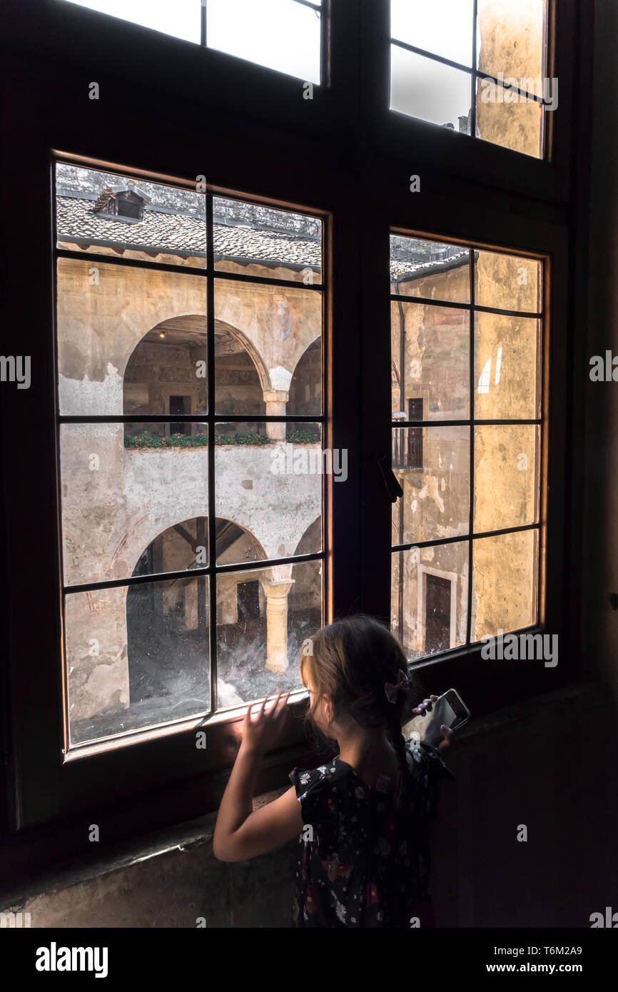 Come look outside hi-res stock photography and images - Alamy