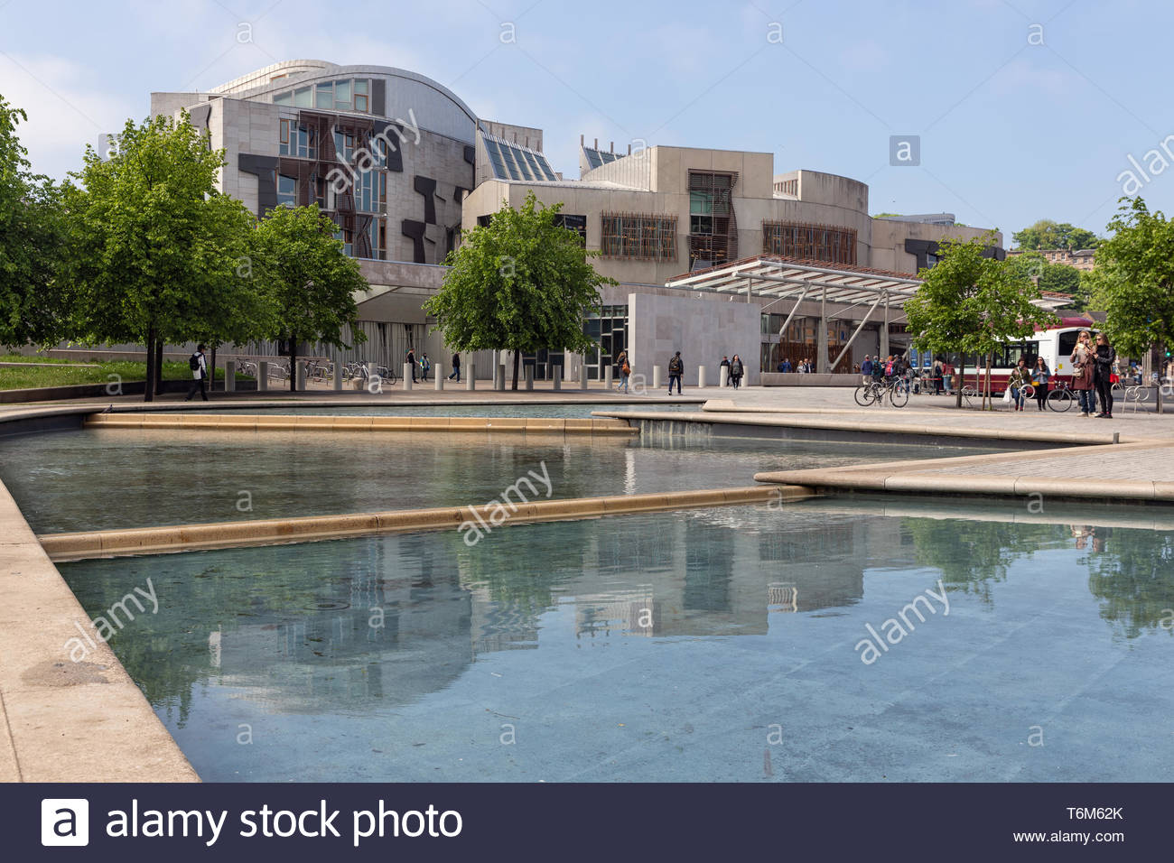 Parliament Square Edinburgh Stock Photos & Parliament Square Edinburgh ...