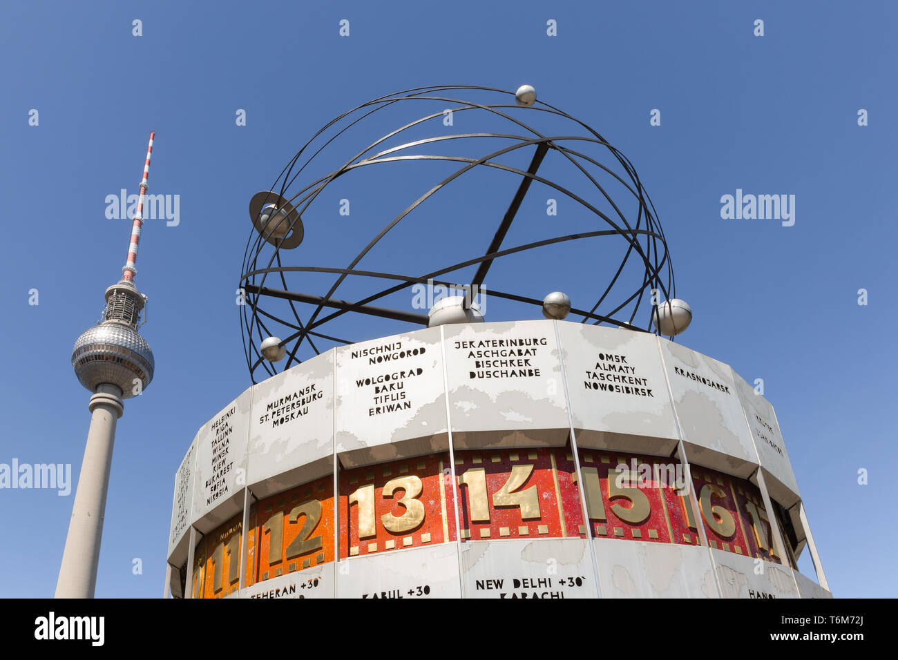 World clock in berlin alexanderplatz hi-res stock photography and ...
