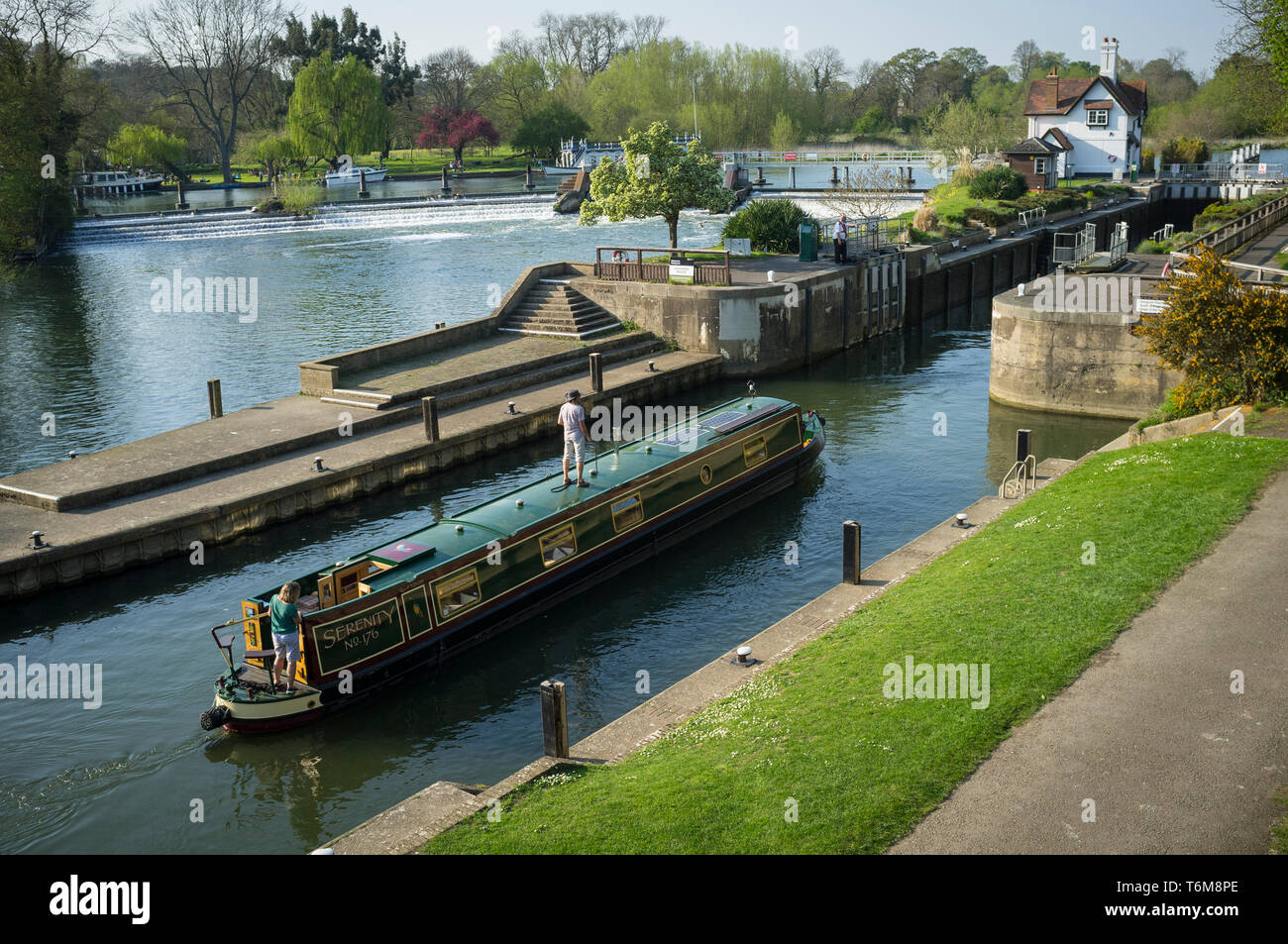 A lock on gates hi-res stock photography and images - Alamy