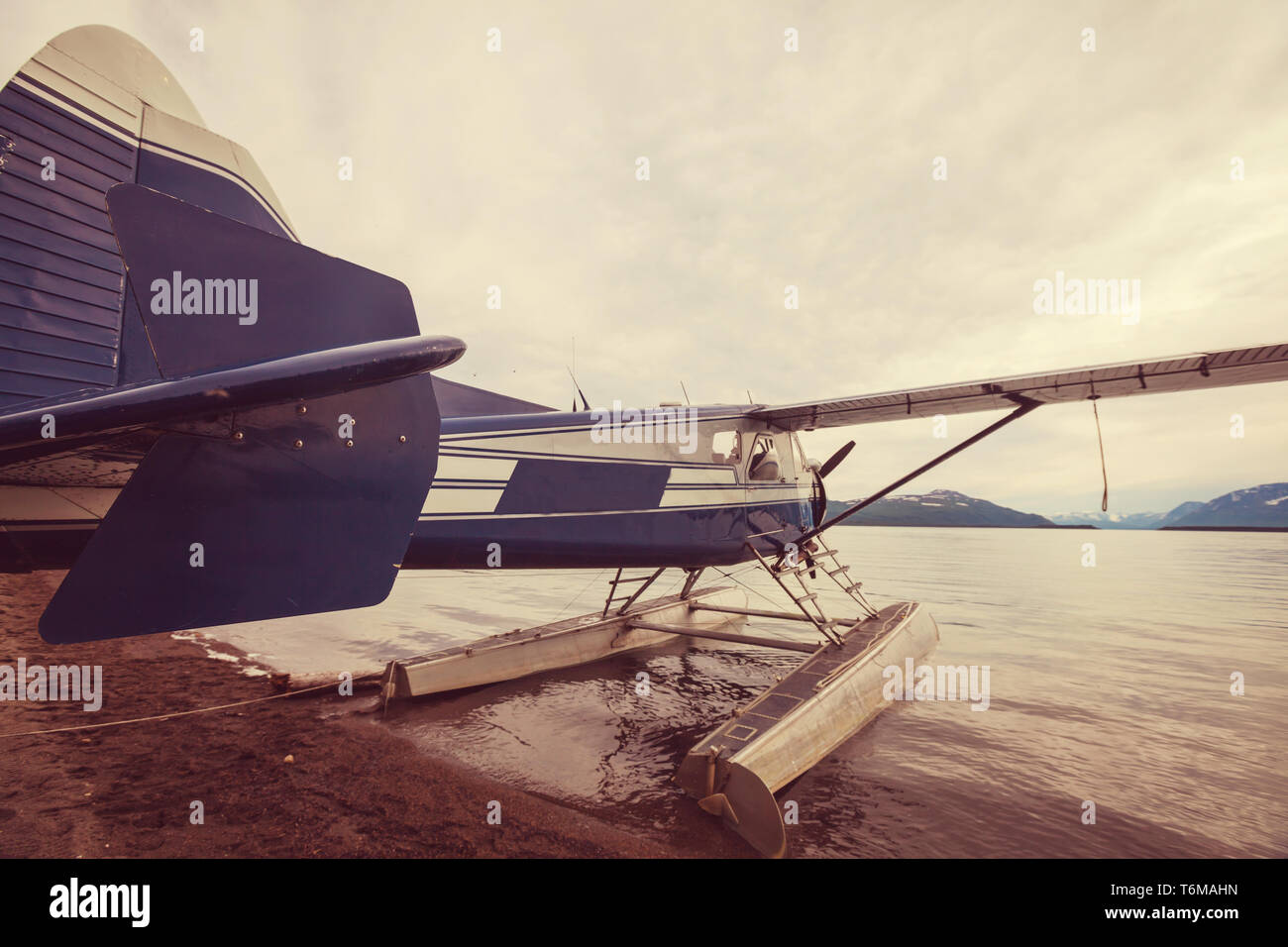 Alaska seaplane hi-res stock photography and images - Alamy