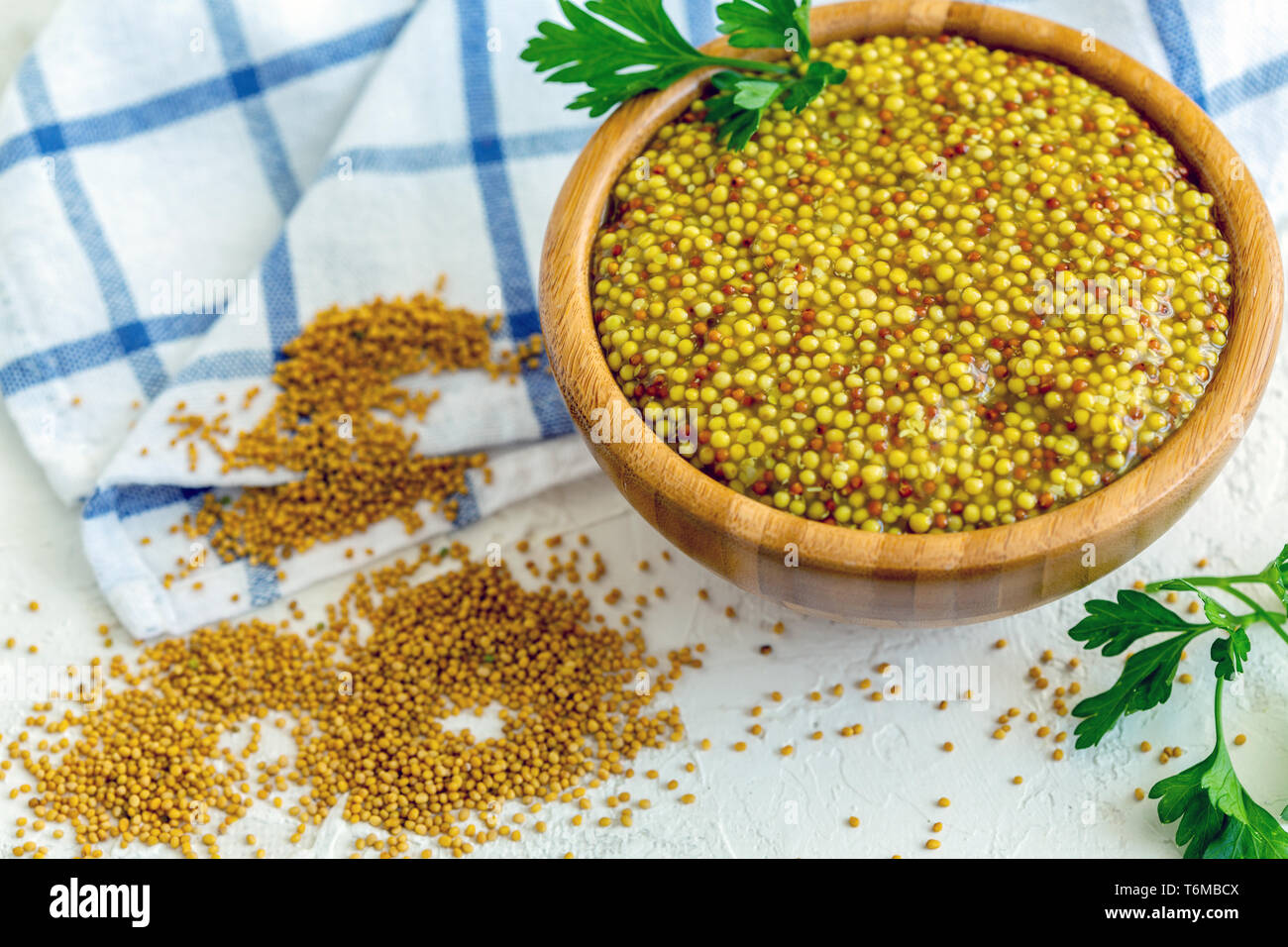 Grain of mustard seed hi-res stock photography and images - Alamy