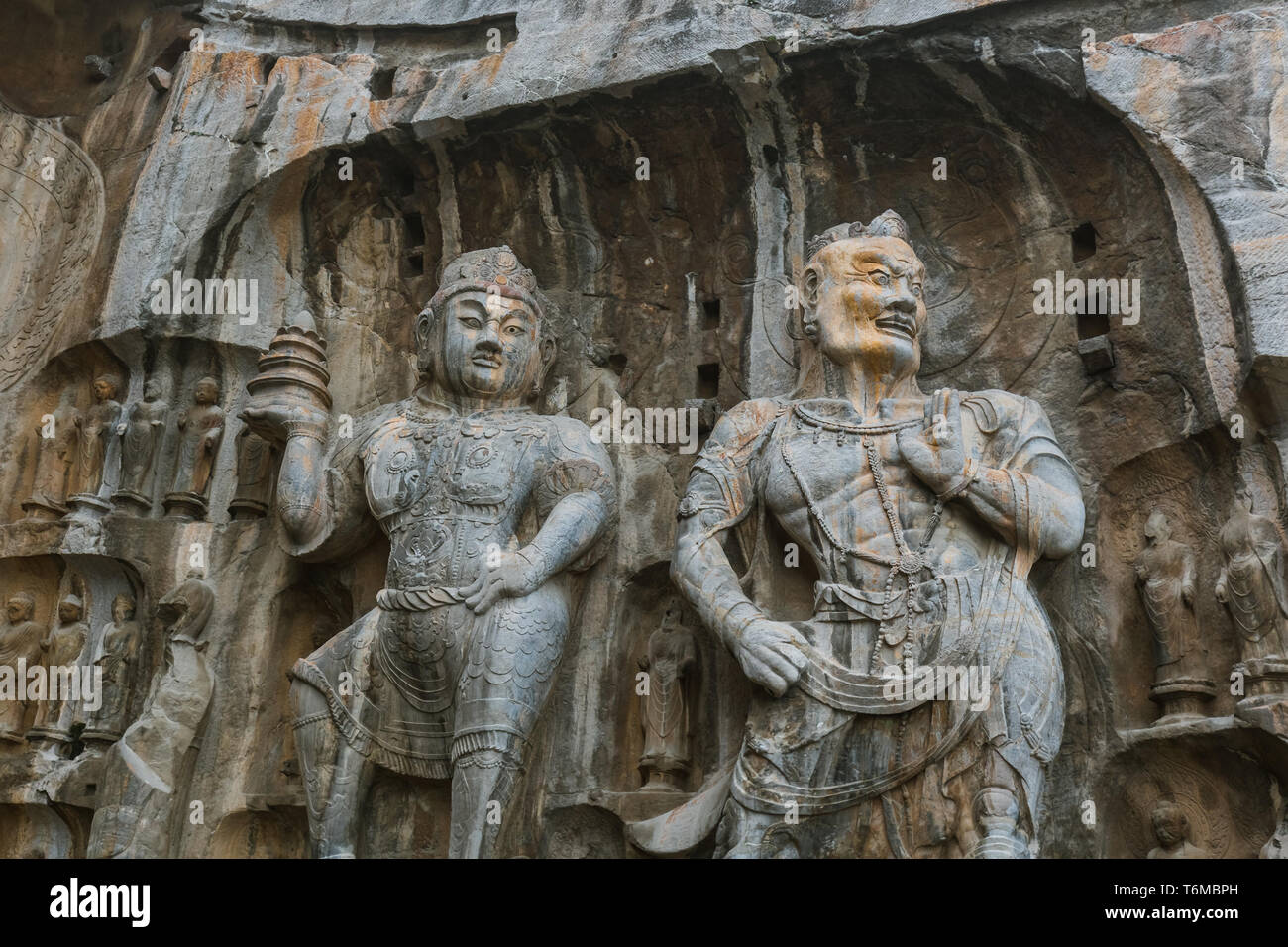 Longmen Grottoes (Longmen Caves) in Luoyang China Stock Photo - Alamy
