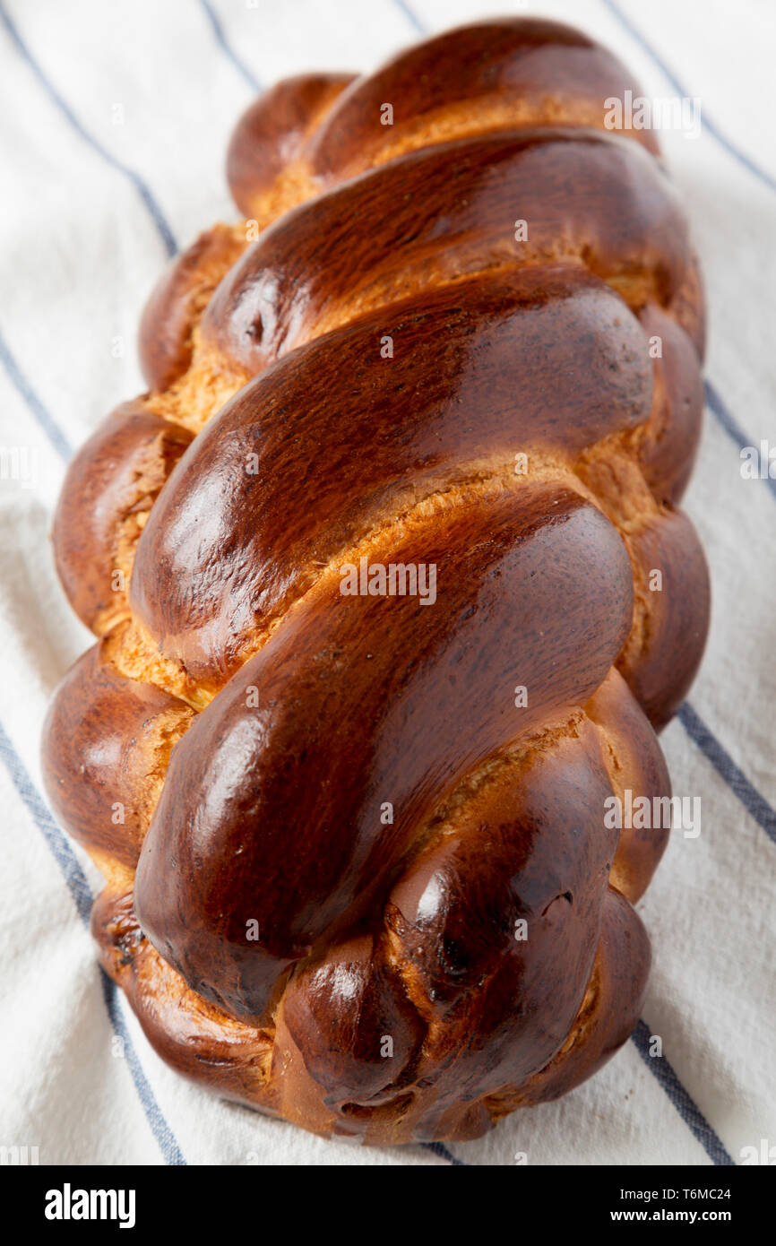 Challah cloth hi-res stock photography and images - Alamy
