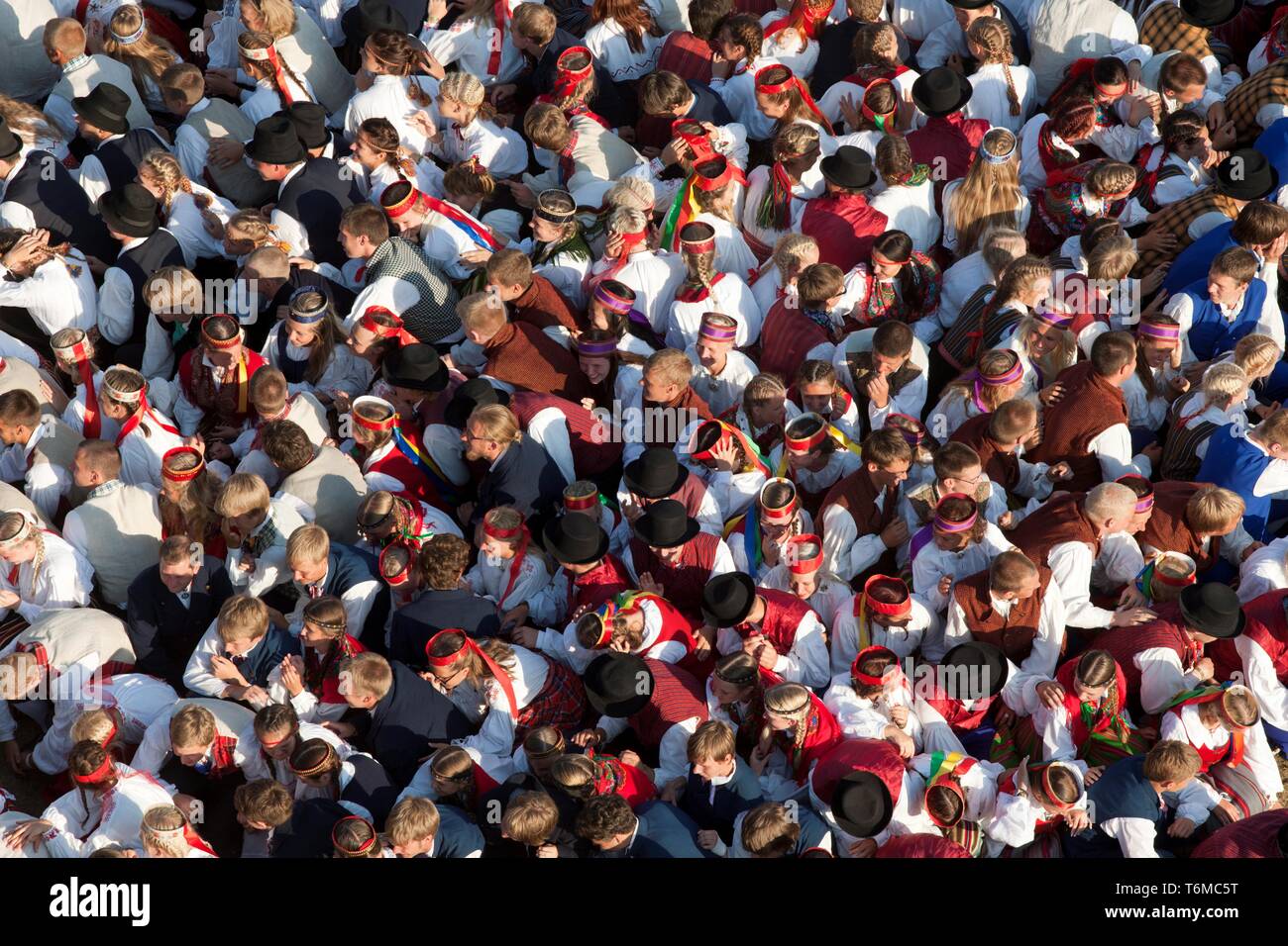 Culture crowd hi-res stock photography and images - Alamy
