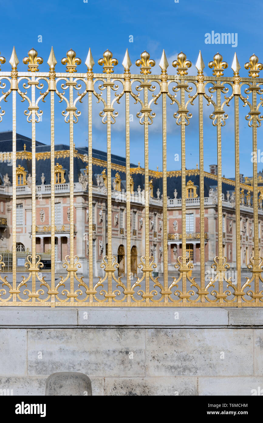 Golden gate of Palace Versailles near Paris, France Stock Photo - Alamy
