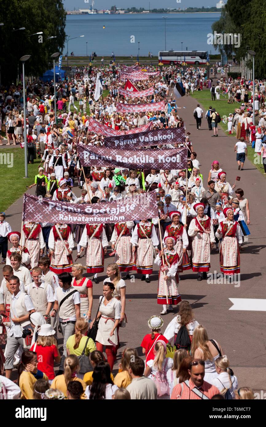 National costume procession hi-res stock photography and images - Alamy