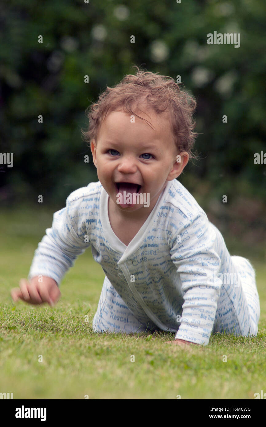 Crawling movement hi-res stock photography and images - Alamy