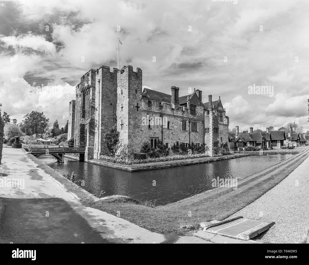 Hever castle home of anne boleyn Black and White Stock Photos & Images ...