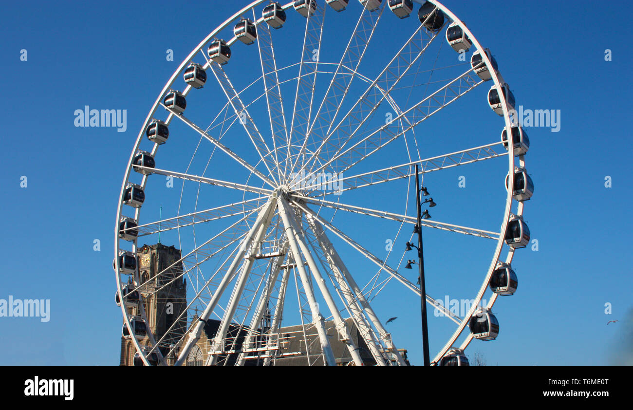 Ferris wheel in the central square of Rotterdam Stock Photo - Alamy