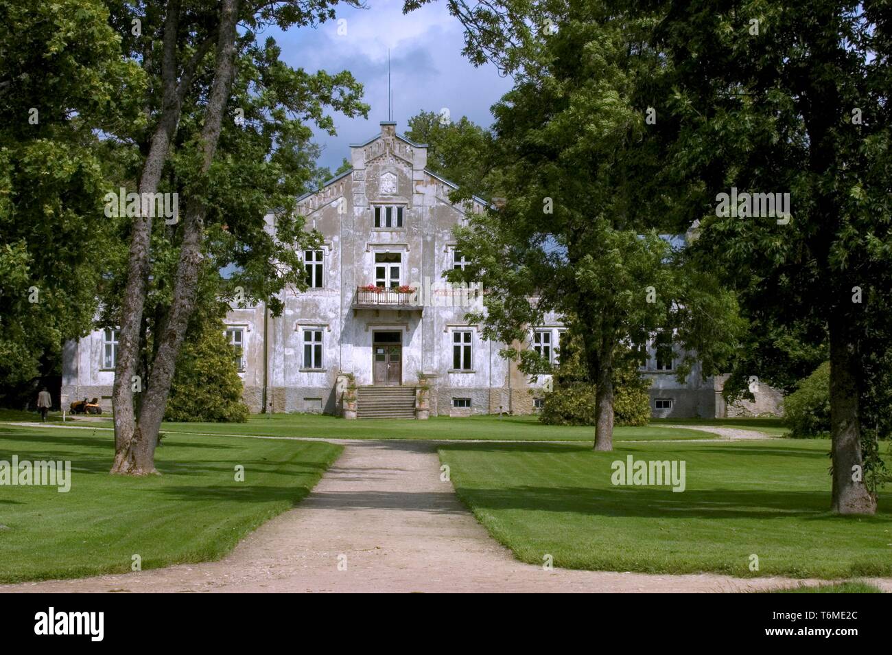 PÃ¤daste Manor in Muhumaa Stock Photo - Alamy
