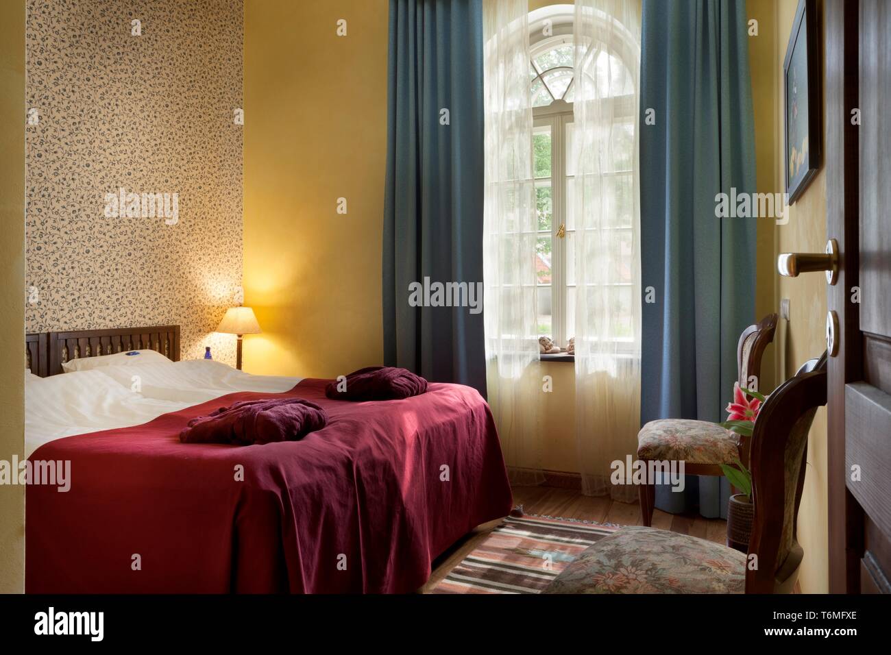 Manor bedroom hi-res stock photography and images - Alamy