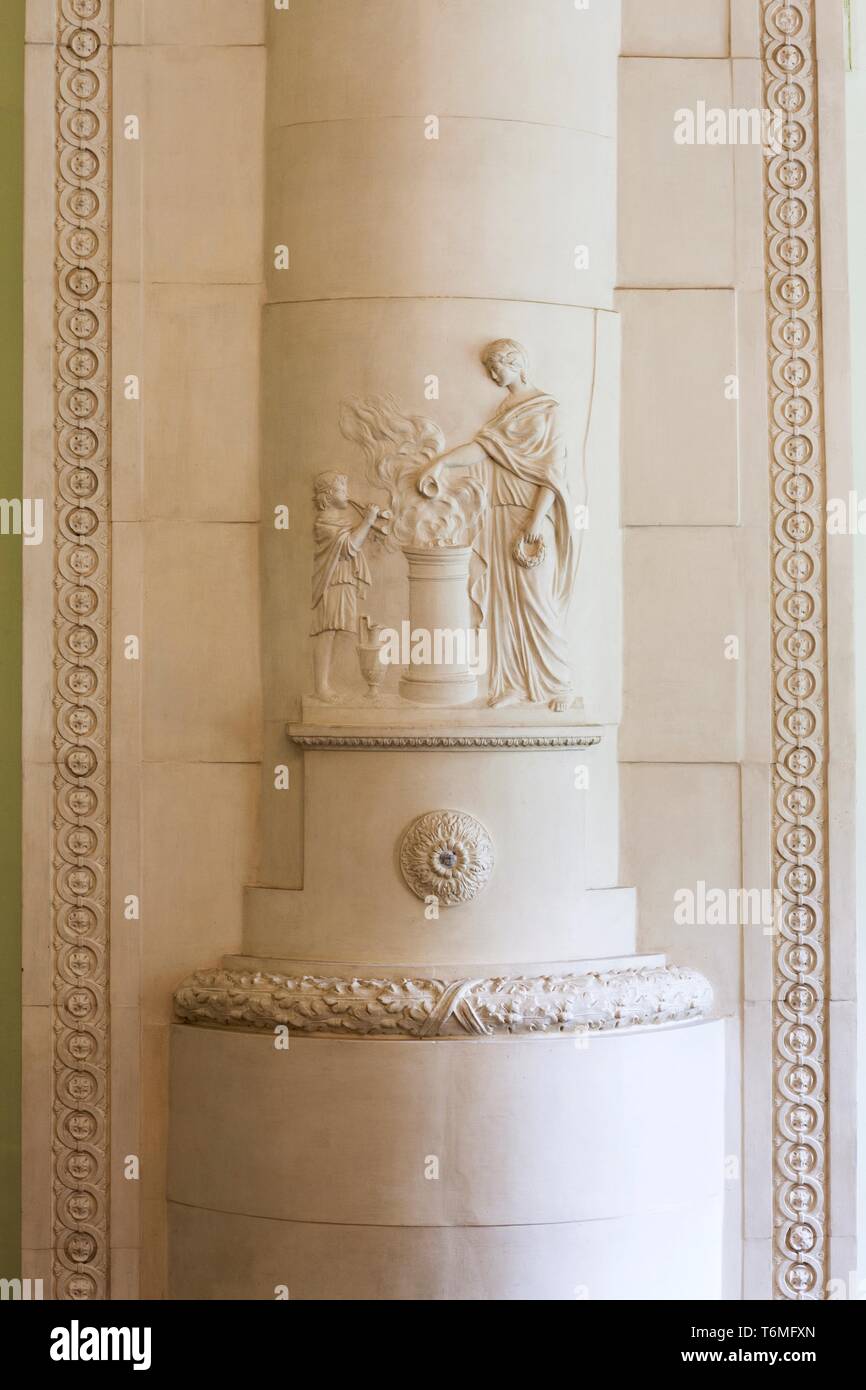 Column mansion hi-res stock photography and images - Alamy