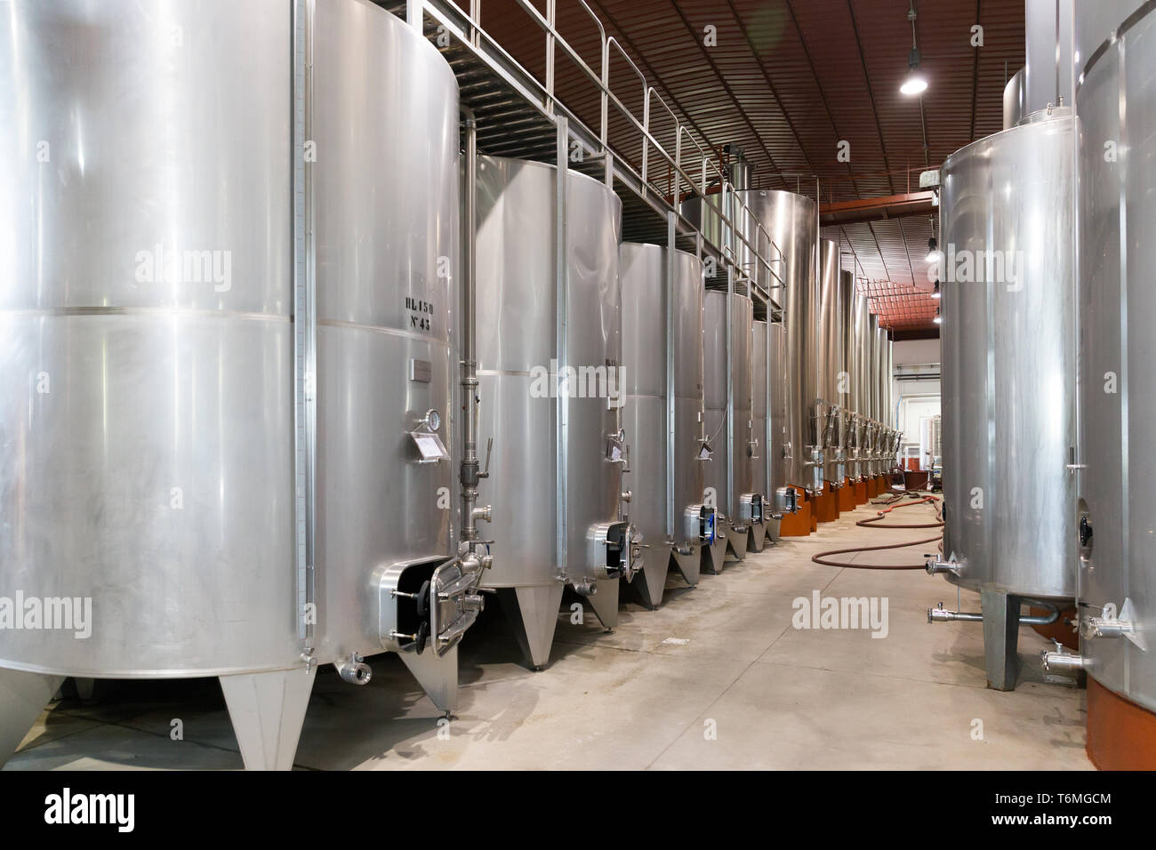 Stainless steel vats barrels hi-res stock photography and images - Alamy